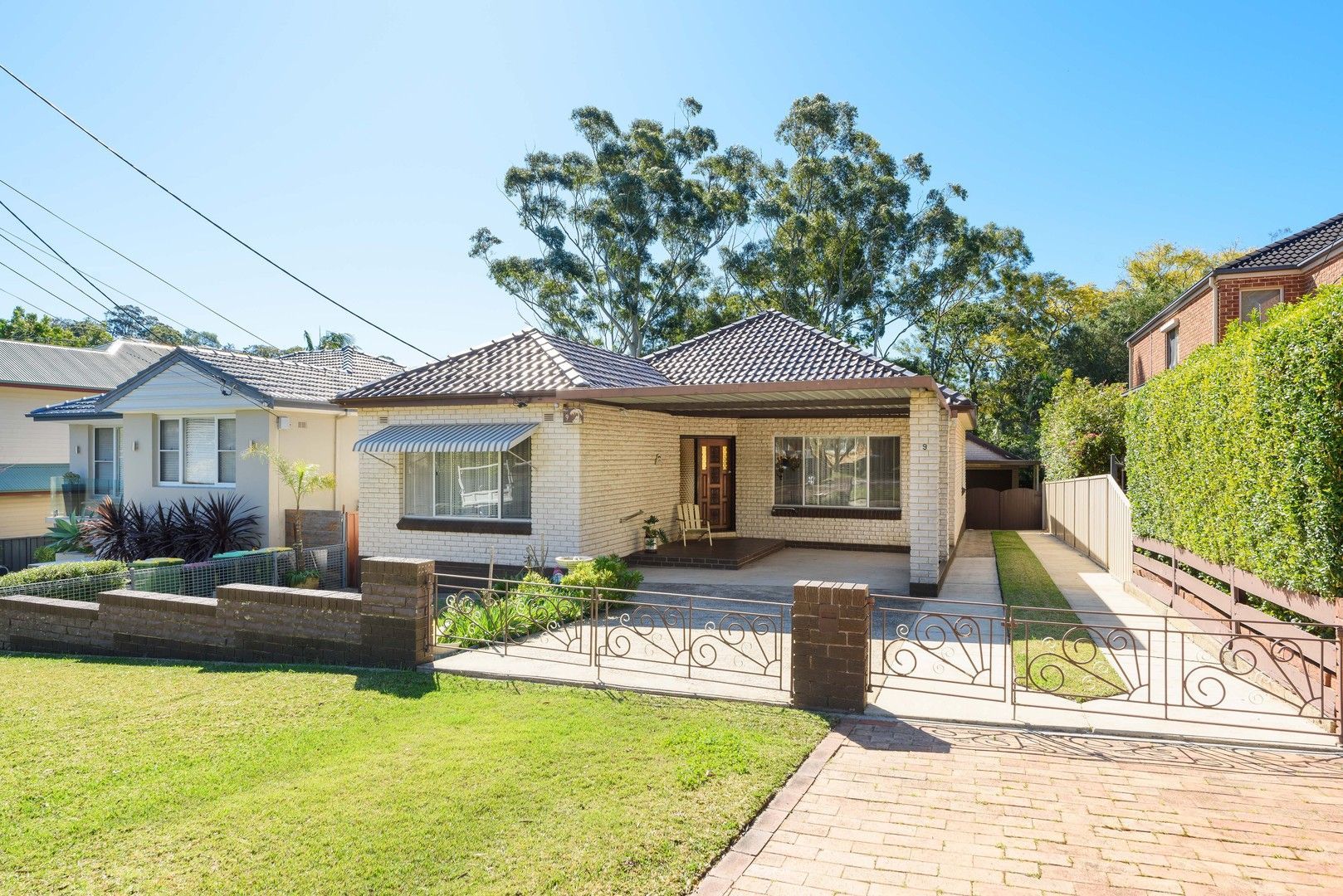 9 Honeysuckle Street, Jannali NSW 2226 - House For Rent | Domain