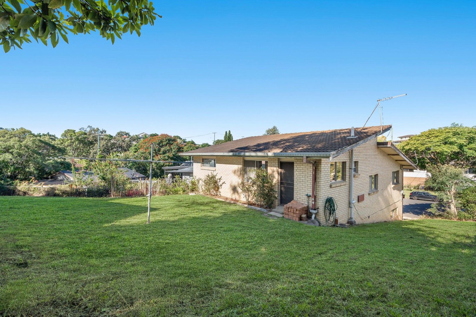 8 Solander Street, Carina QLD 4152 | Domain