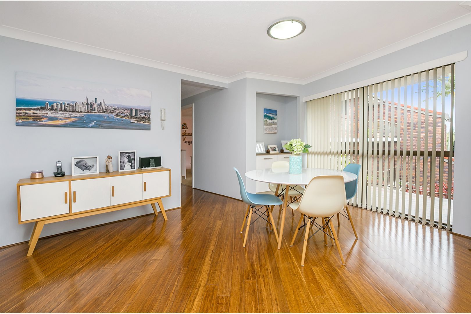 Sold Kings Row Commodore Drive, Surfers Paradise QLD 4217 on 05 Oct ...