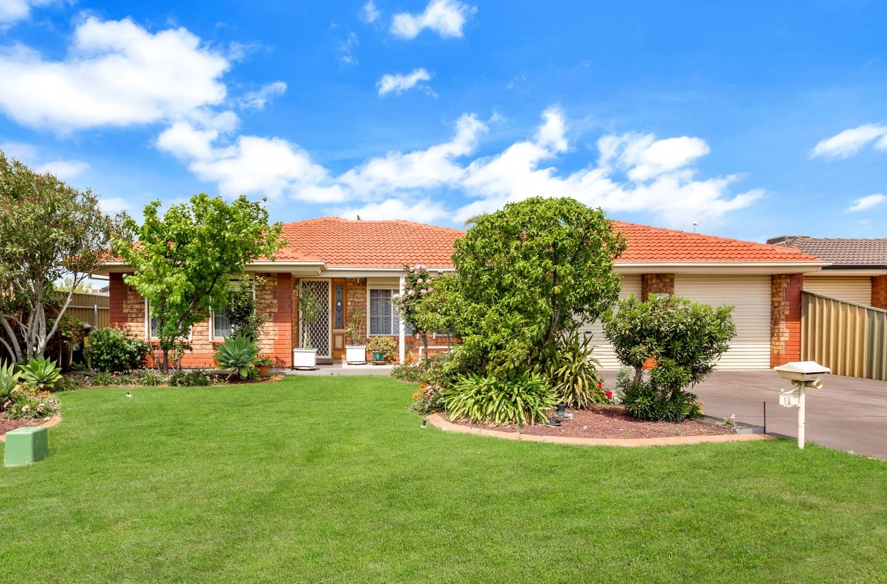 77 Castle Drive, Burto | Property History & Address Research | Domain