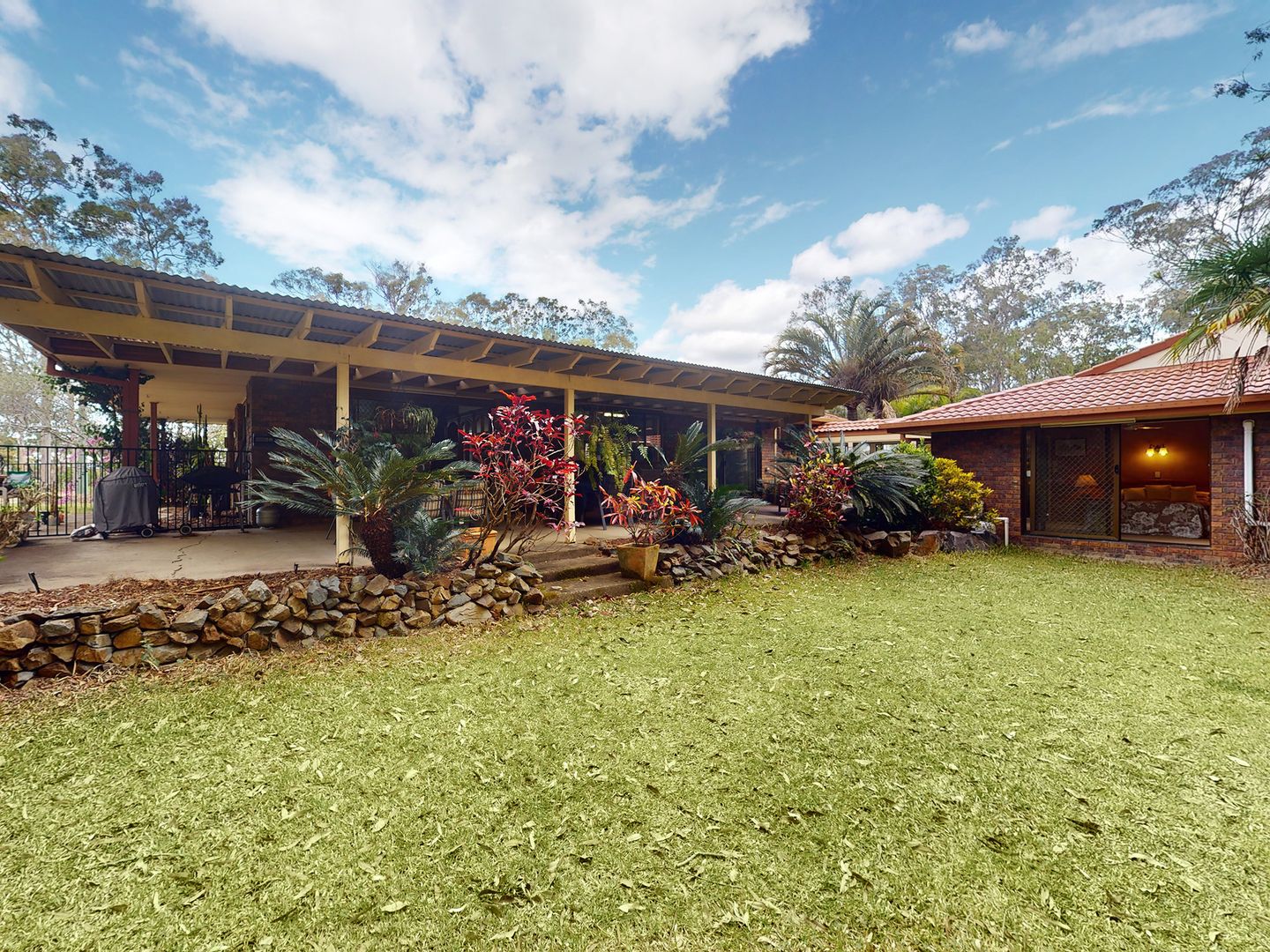 Sold 73 Quambone Street, Worongary QLD 4213 on 15 Jan 2024 - 2018771429 ...