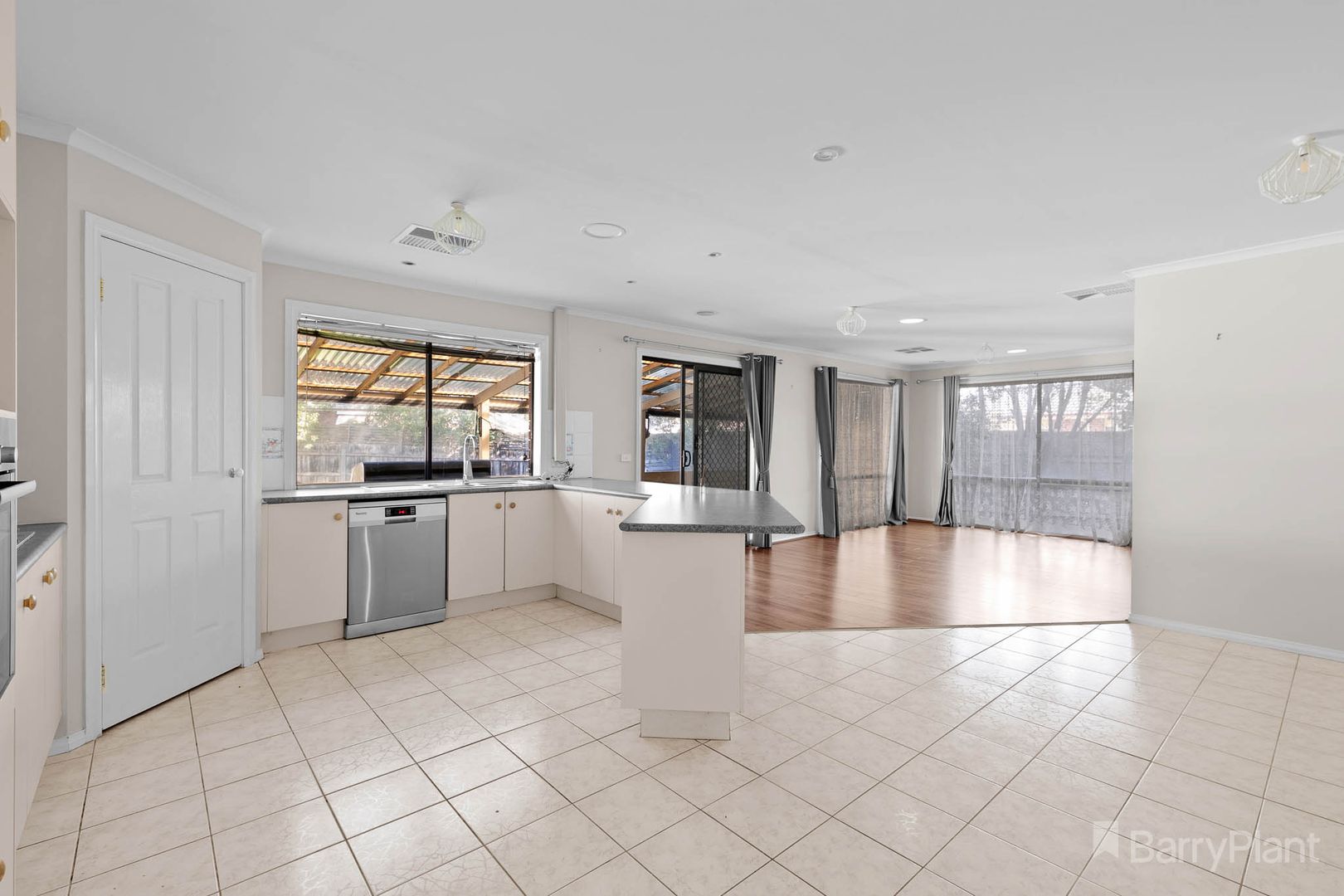 12 Vance Court, Narre Warren VIC 3805 - House For Rent | Domain