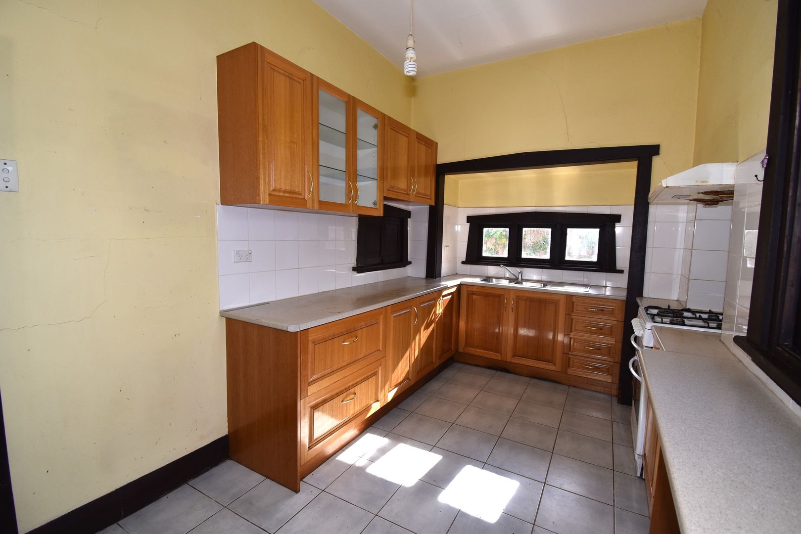 34 Anthony St, Ormond VIC 3204 - House For Rent | Domain