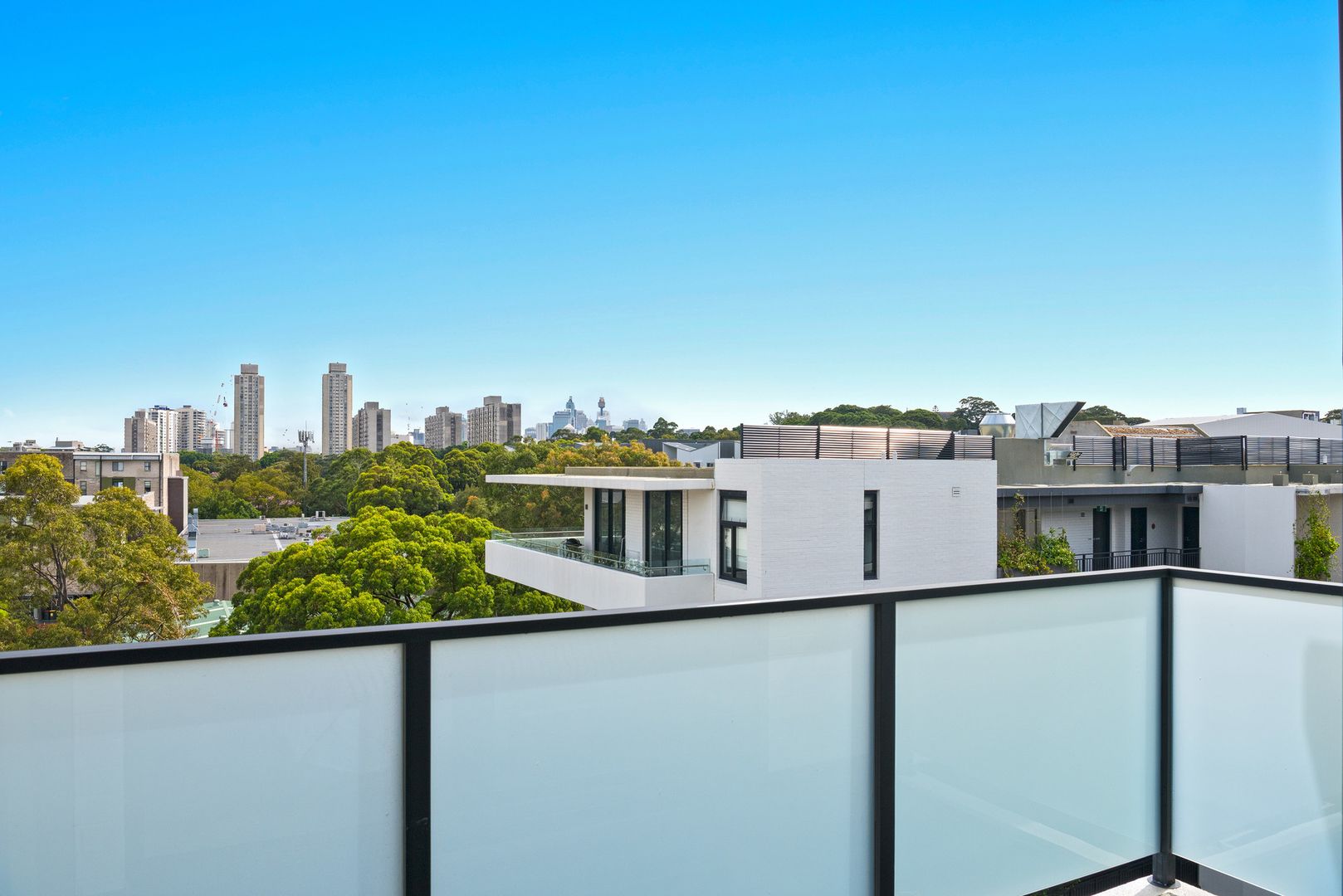 B51/356 George Street, Waterloo NSW 2017 - Apartment For Rent | Domain