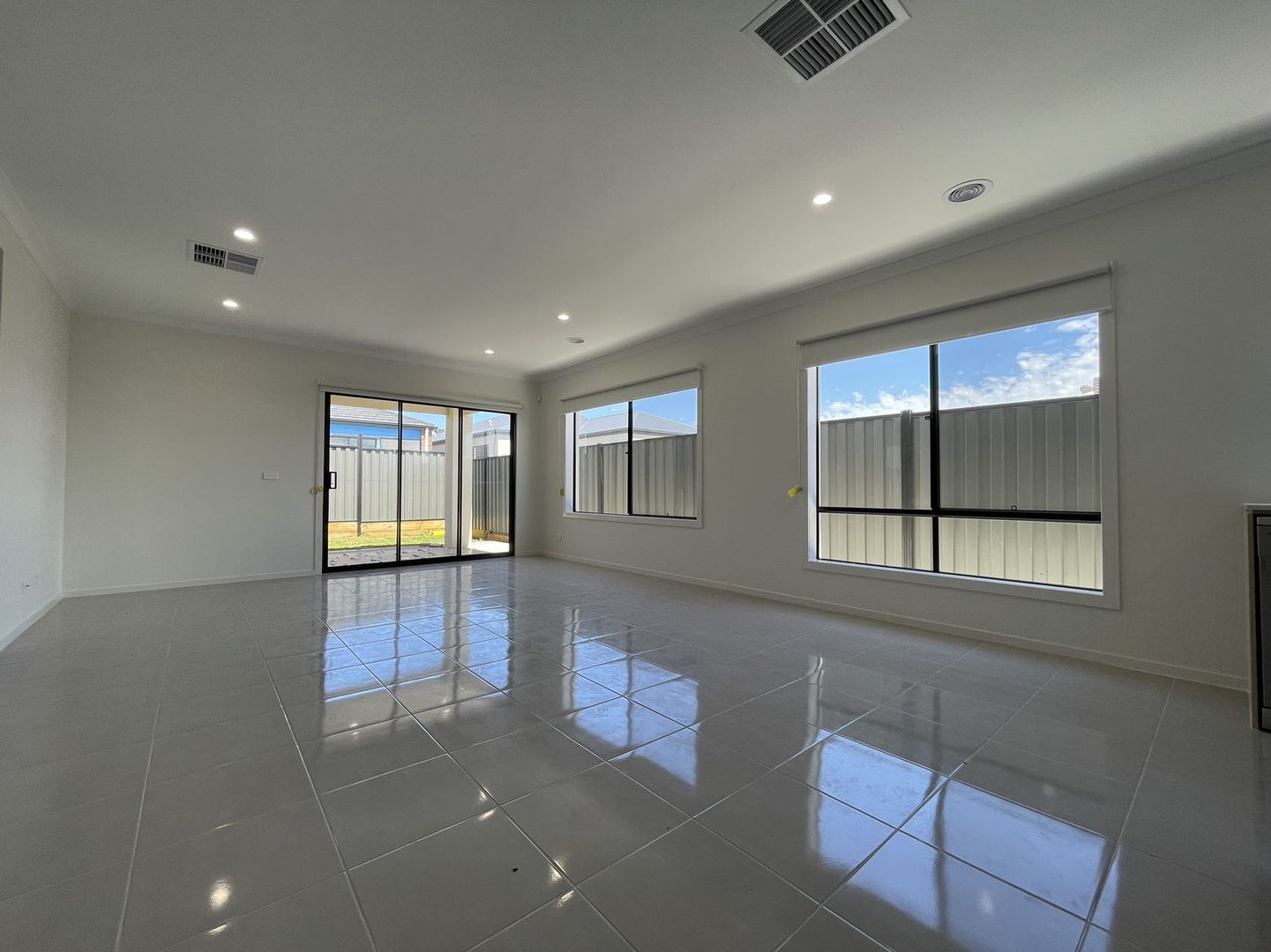 15 River Redgum Blvd, Donnybrook VIC 3064 - House For Rent - $555 | Domain