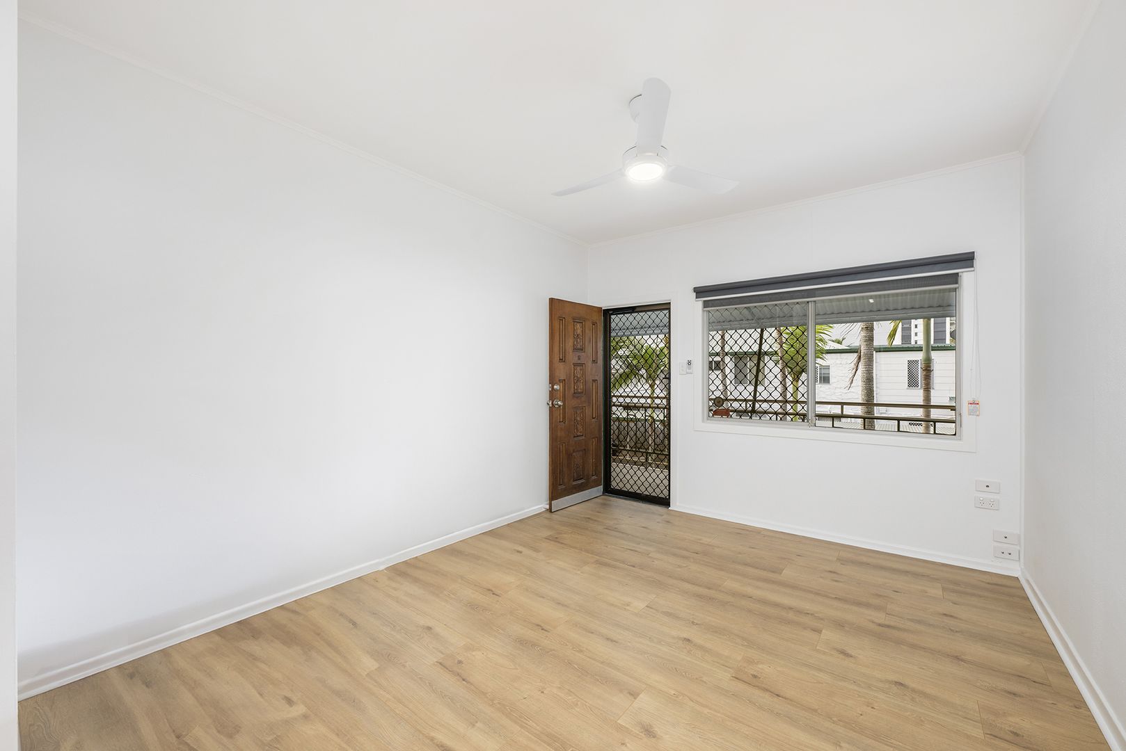 8/33 Ahern Street, Labrador QLD 4215 - Apartment For Rent | Domain