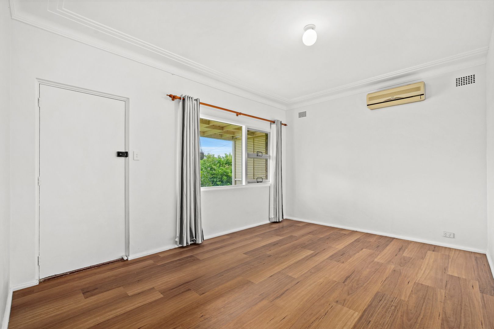 32 Village Road, Saratoga NSW 2251 - House For Rent - $515 | Domain