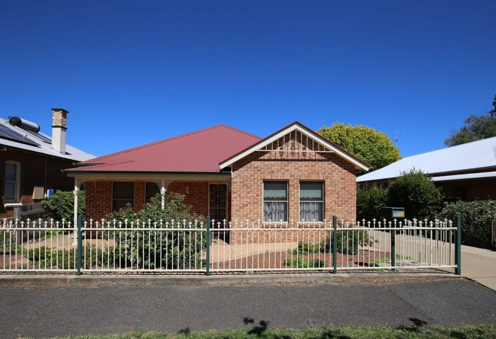 33 Clinton Street, Orange NSW 2800 - House For Rent | Domain