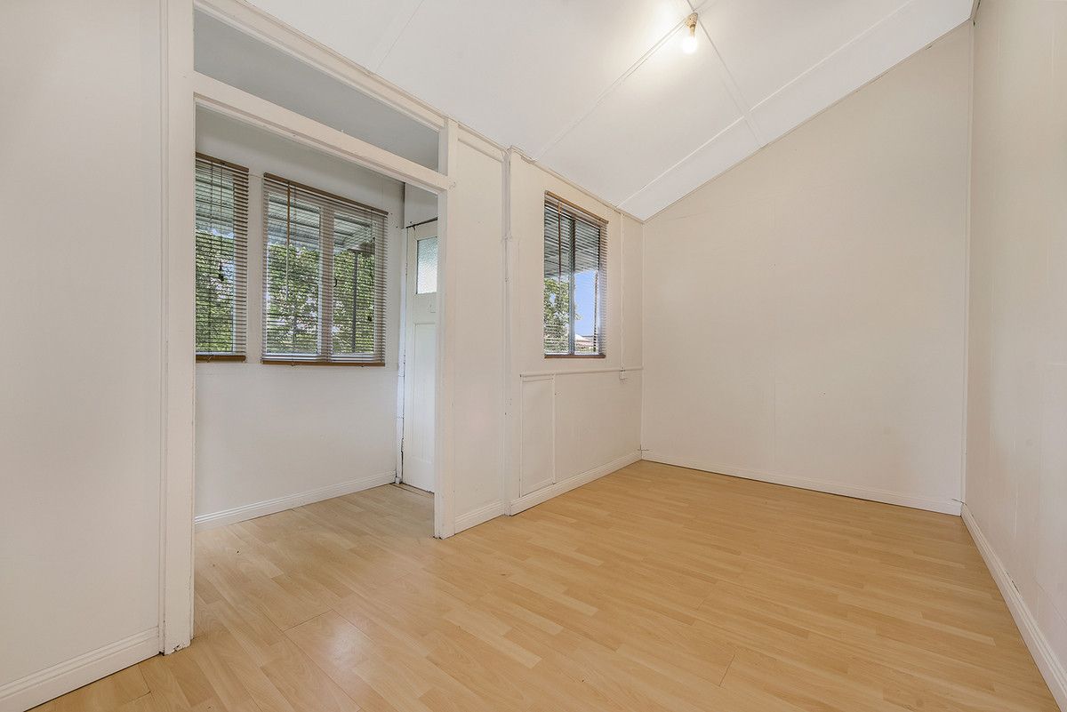 1/26 Somervell Street, Annerley QLD 4103 - Apartment For Rent | Domain