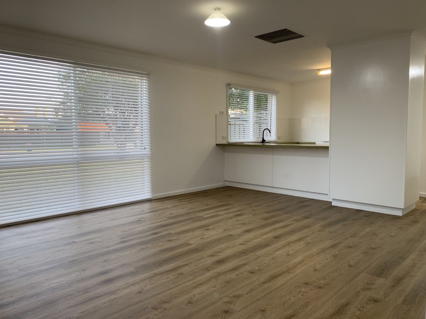 1/27 Walnut Avenue, Mildura VIC 3500 - Apartment For Rent | Domain