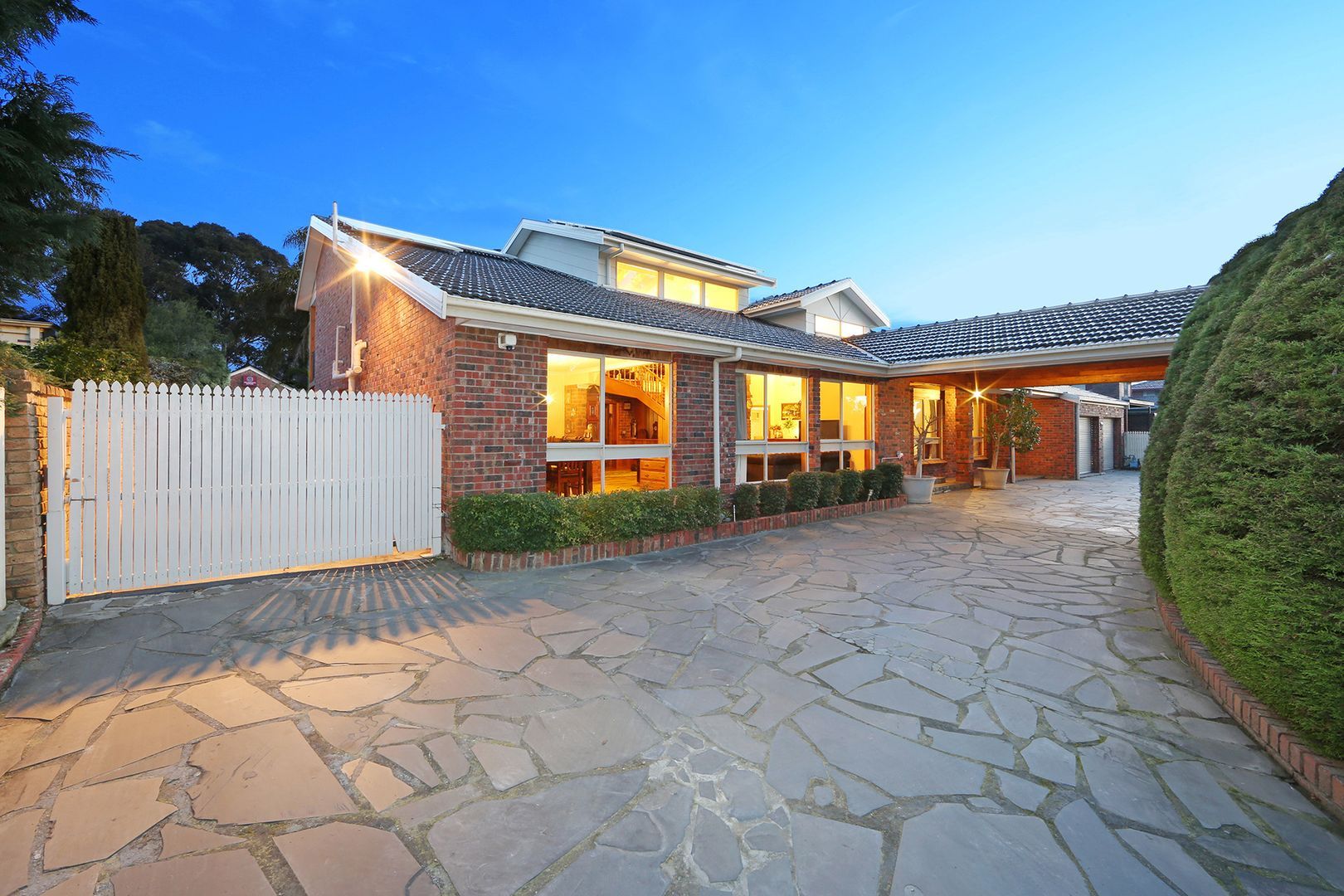 42 Murray Crescent, Rowville VIC 3178 - House For Rent - $1,350 | Domain