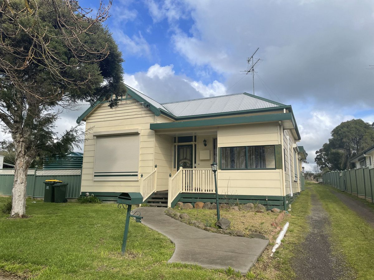 22 Fyfe Street, Hamilton VIC 3300 - House For Rent | Domain