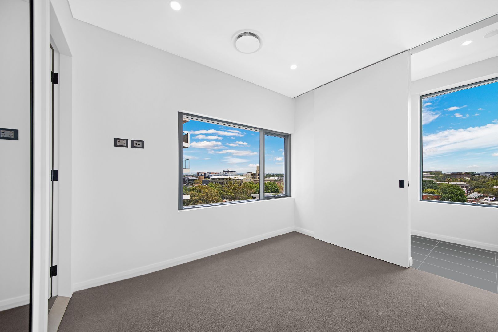 606/1A Lawson Square, Redfern NSW 2016 - Apartment For Rent | Domain