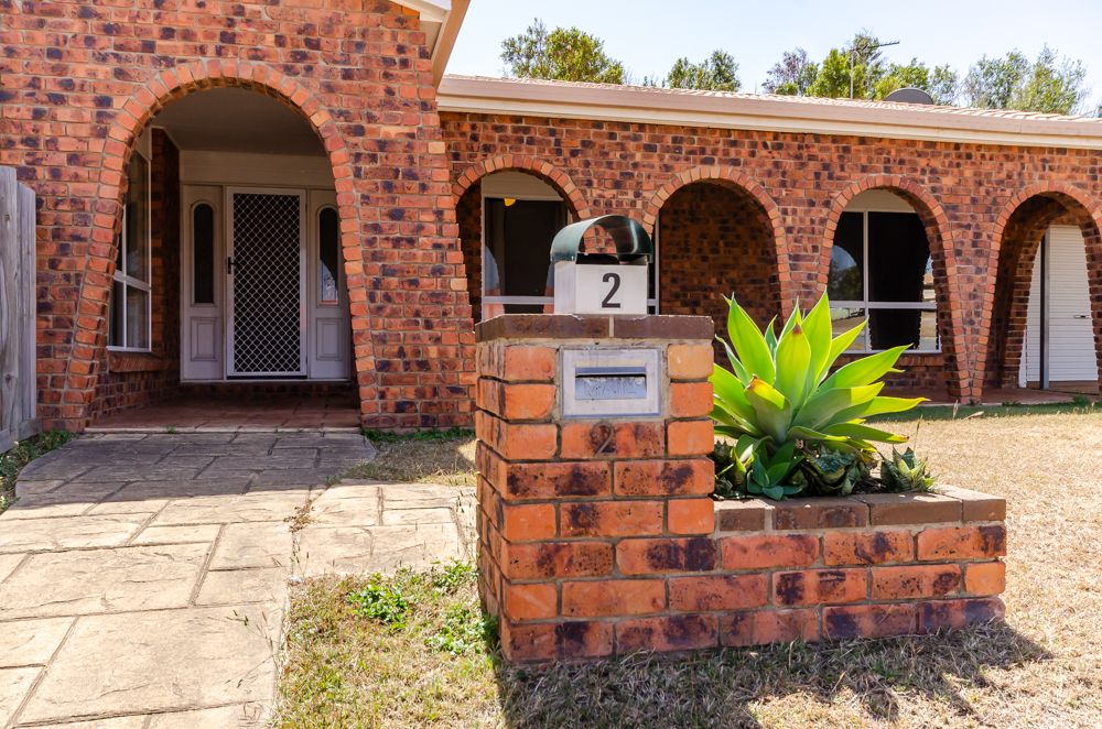 2 Weatherly Court, Clinton | Property History & Address Research | Domain