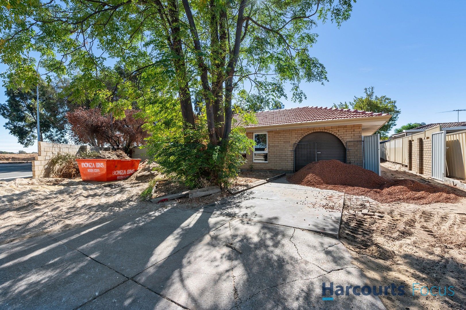 2 Kurrajong Way, Camillo WA 6111 - House For Rent - $650 | Domain