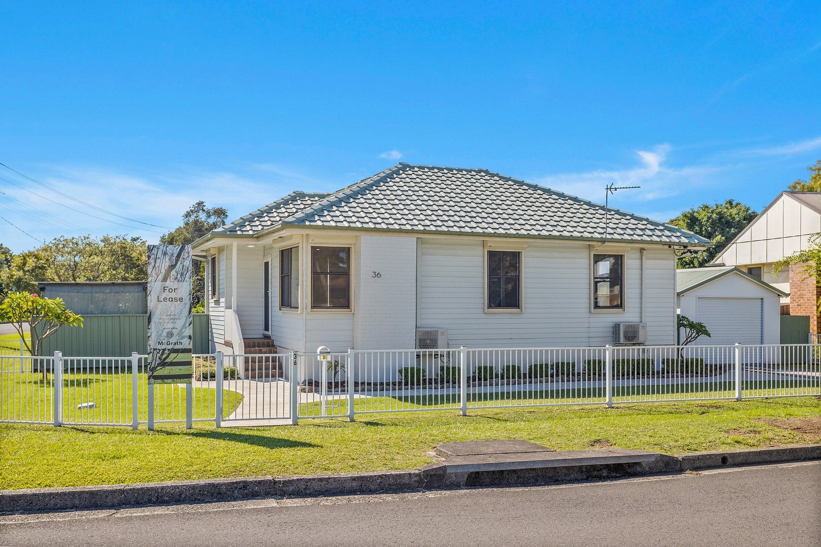 36 Hurt Parade, Unanderra NSW 2526 - House For Rent | Domain