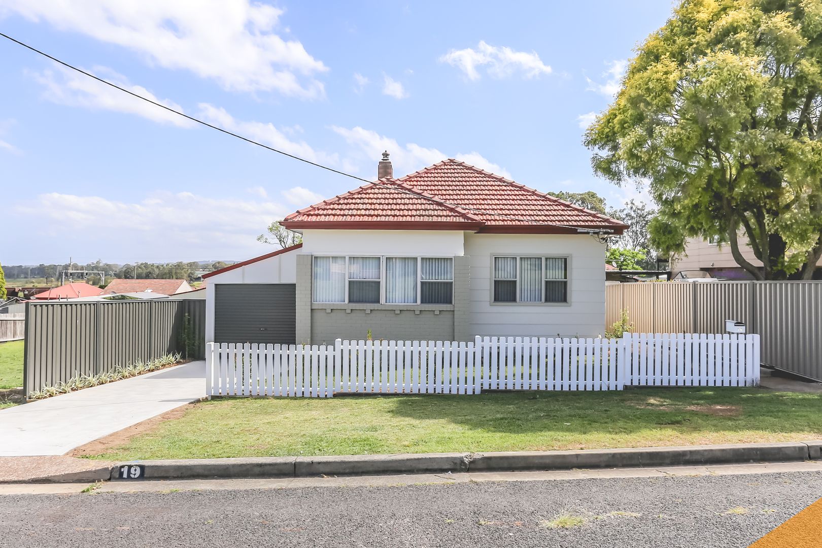 19 Glenroy Street, Thornton | Property History & Address Research | Domain