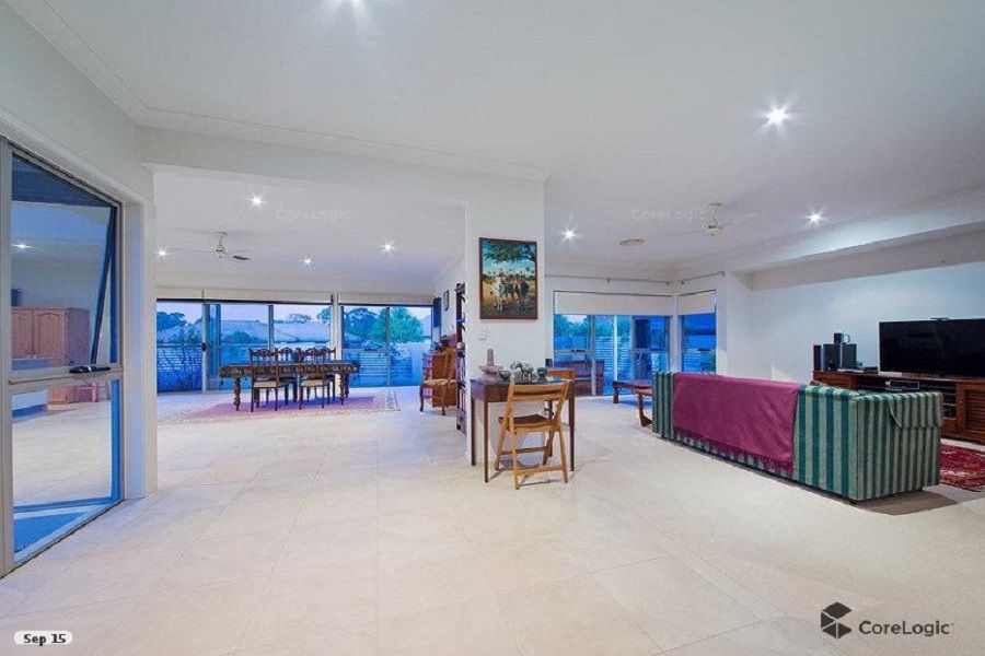 8 Franklin Way, Wakerley QLD 4154 - House For Rent | Domain