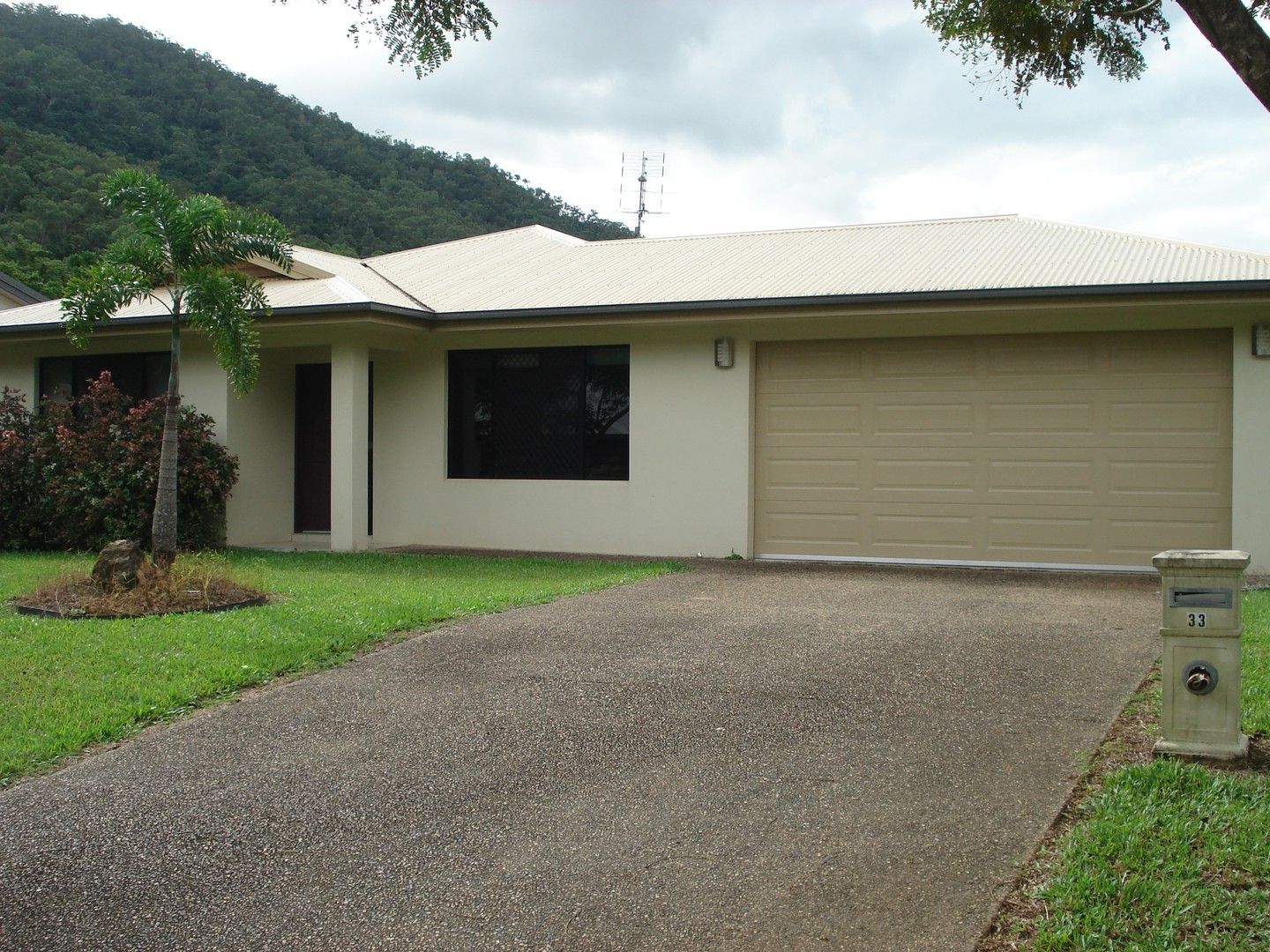 33 Huntley Crescent, Redlynch QLD 4870 - House For Rent | Domain