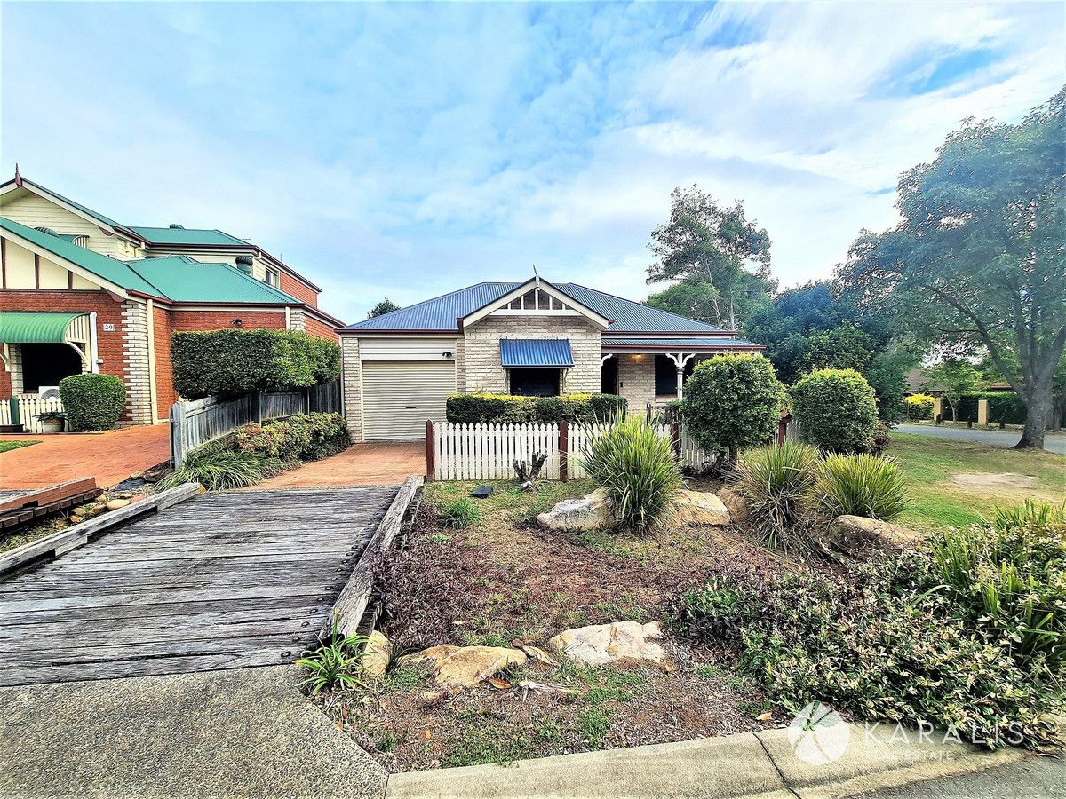 27 Mapleton Crescent, Forest Lake QLD 4078 - House For Rent | Domain