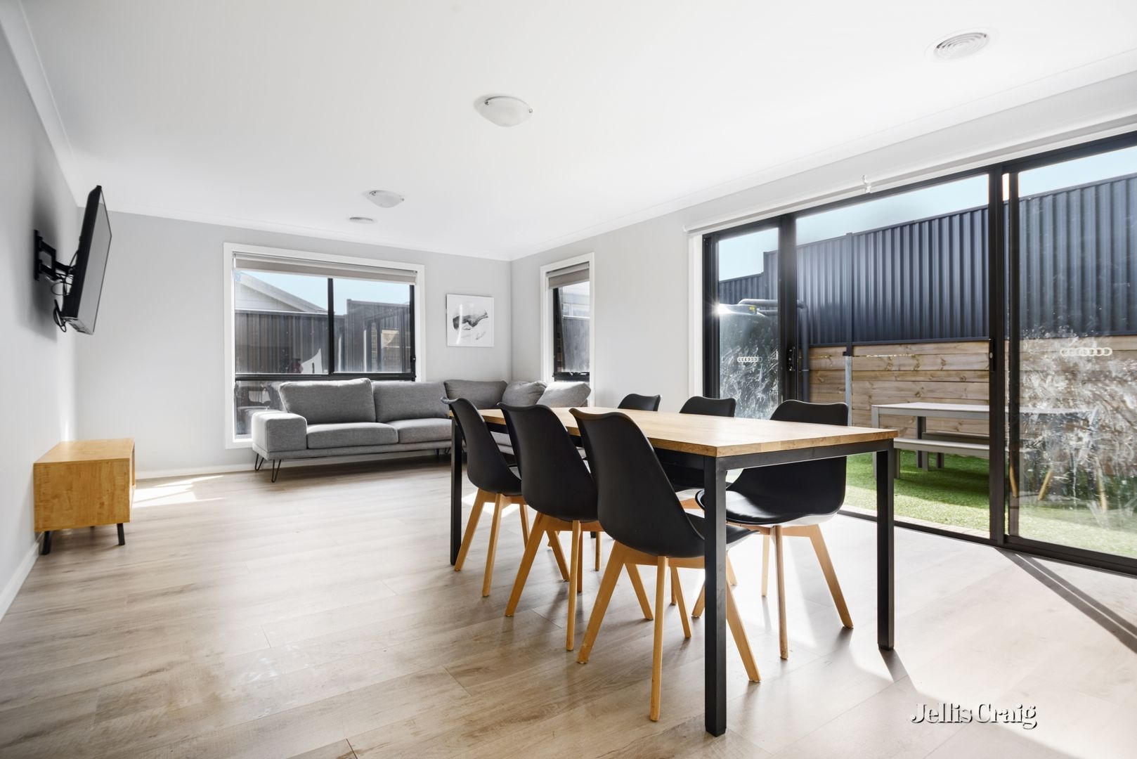 9 Peppermint Place, Mount Pleasant VIC 3350 - Townhouse For Rent - $400 ...