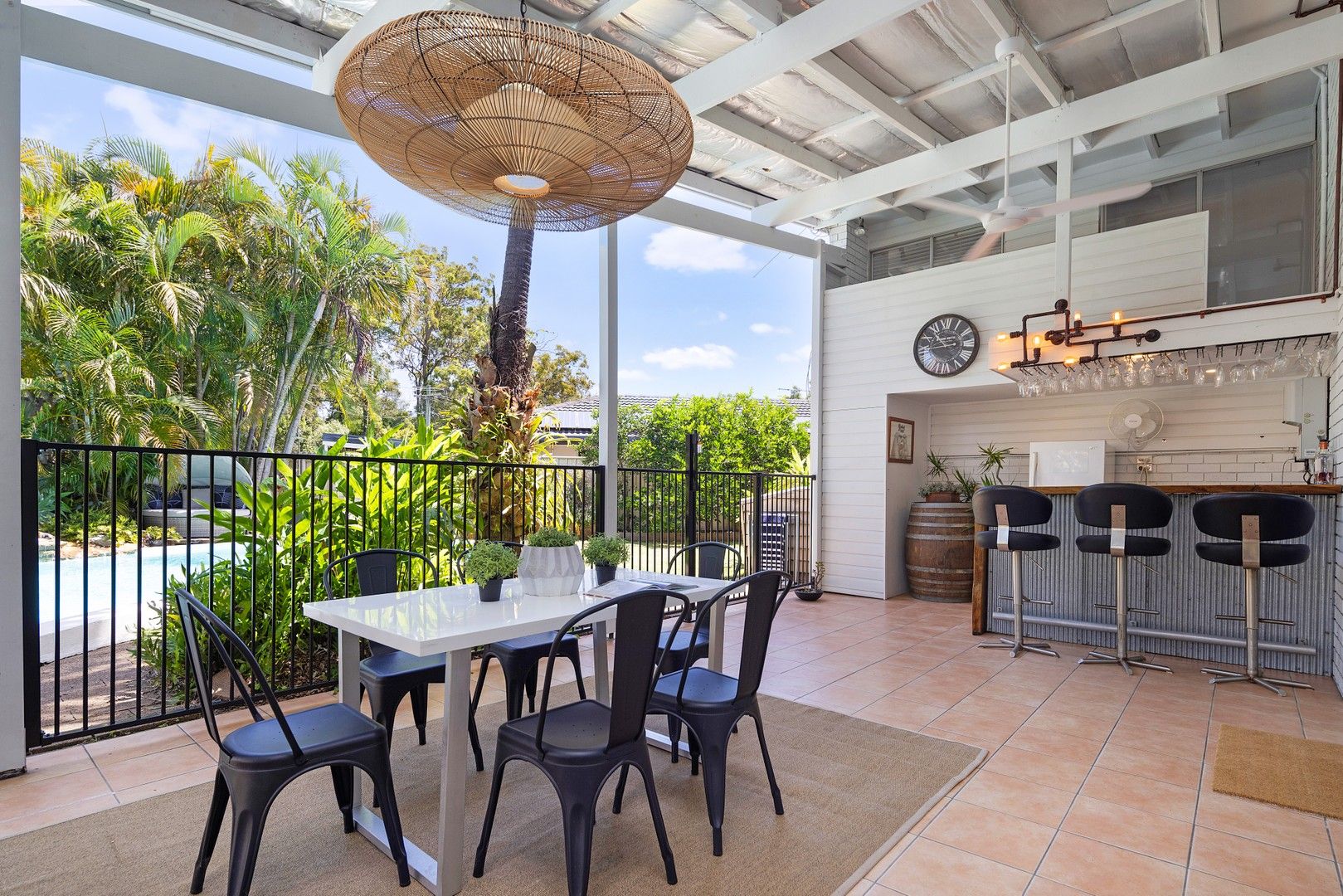 2 McCracken Street, Wishart QLD 4122 | Domain