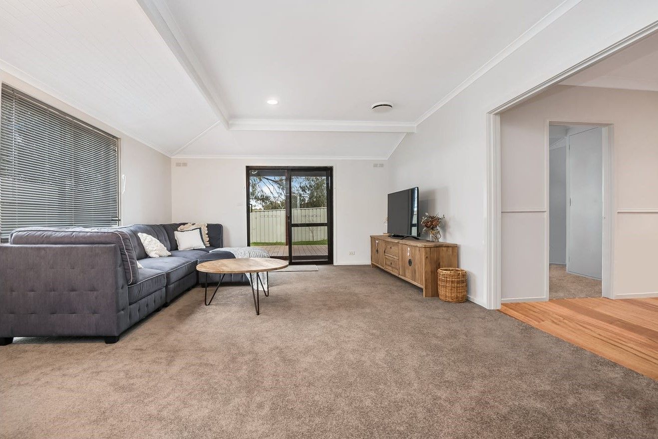 11 Button Street, Strathdale VIC 3550 - House For Rent | Domain