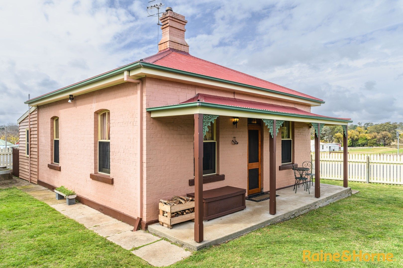 4 Oliver Street, Glen Innes NSW 2370 | Domain