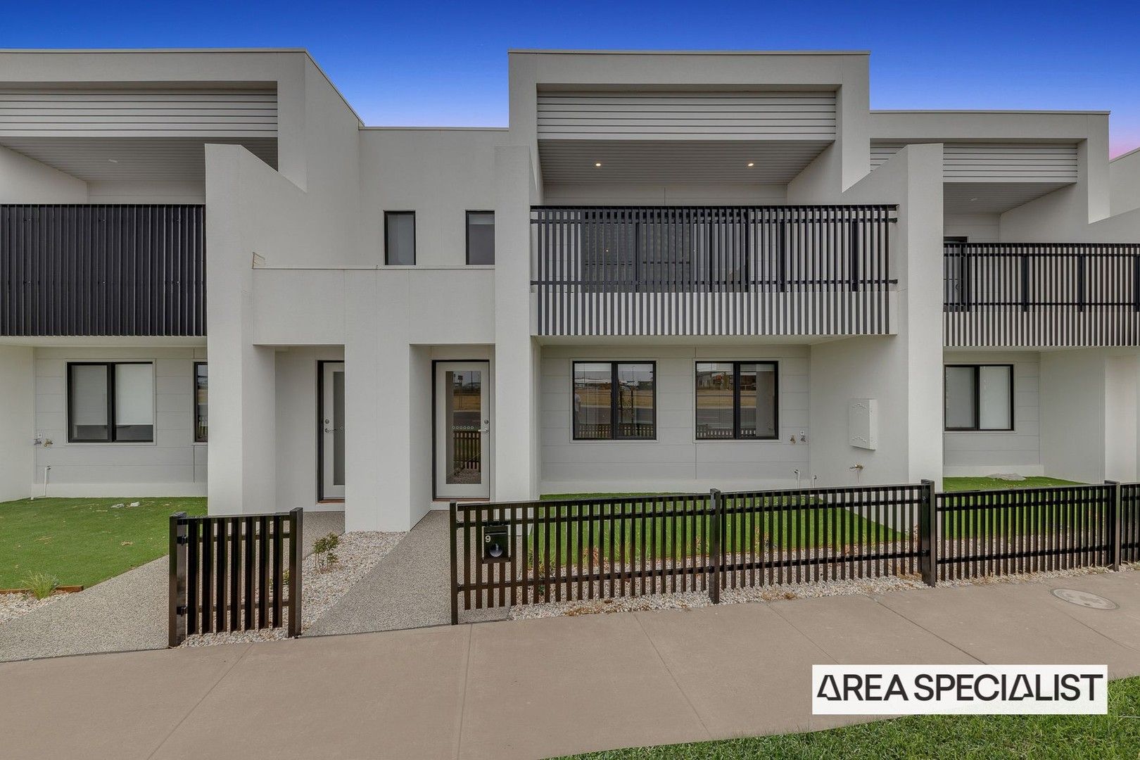 9 Billop Walk, Werribee VIC 3030 - Townhouse For Rent | Domain