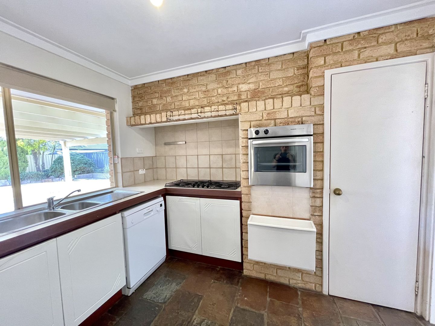 19 Farrington Road, Leeming WA 6149 - House For Rent - $650 | Domain