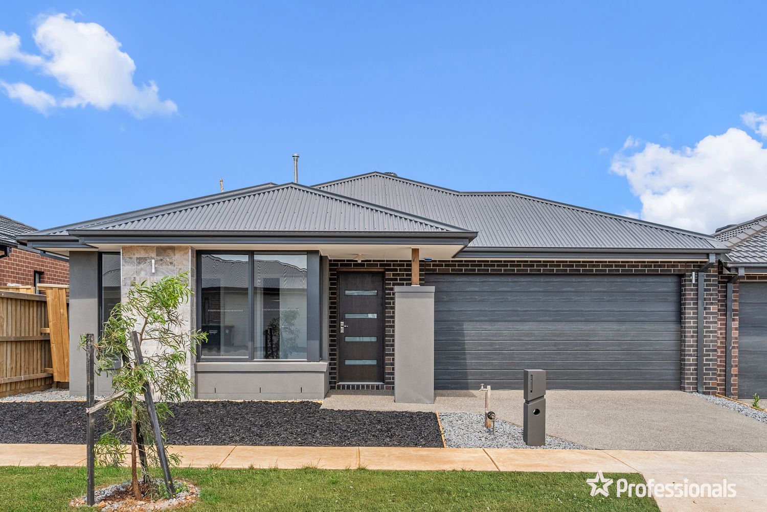 4 Pyramid Street, Bonnie Brook VIC 3335 - House For Rent | Domain