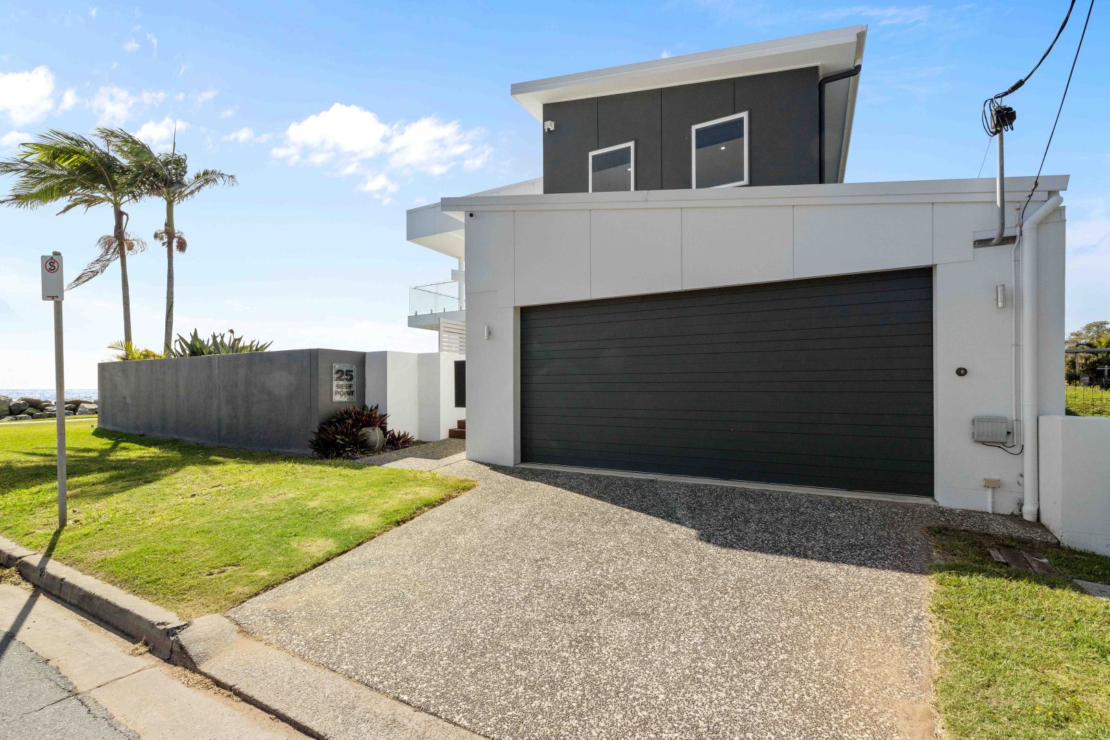 25 Reef Point Esplanade, Scarborough QLD 4020 - House For Rent - $1,350 ...