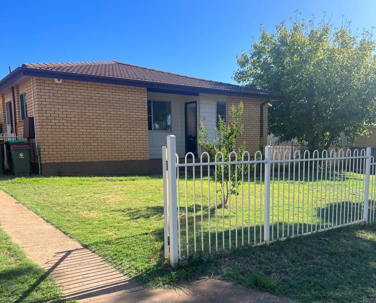 3 Pinnaroo Place, Dubbo NSW 2830 - House For Rent | Domain