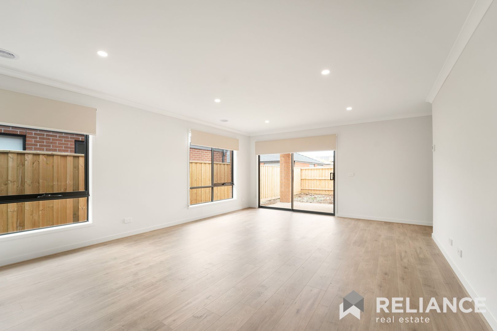 5 Minbalup Street, Mambourin VIC 3024 - House For Rent | Domain