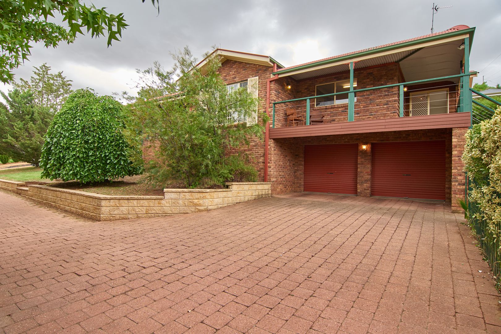 6 Loru Close, Kooringal | Property History & Address Research | Domain