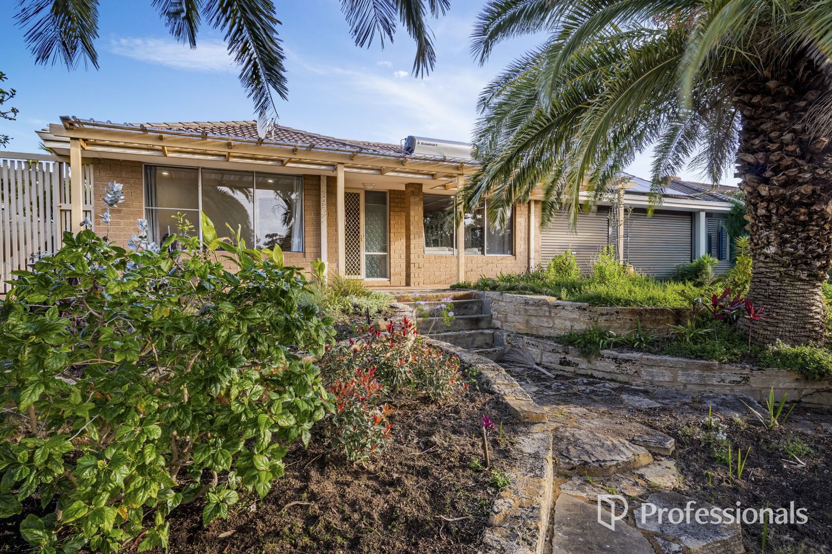 28 Dolphin Way, Beldon WA 6027 - House For Rent - $750 | Domain