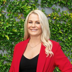 Tracey Ransom | McGrath Paradise Point | Real Estate Agent in 6-8 Grice ...