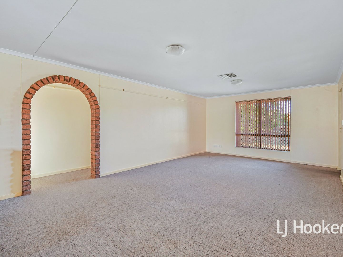 2/9 Nardoo Court, Sadadeen NT 0870 | Domain