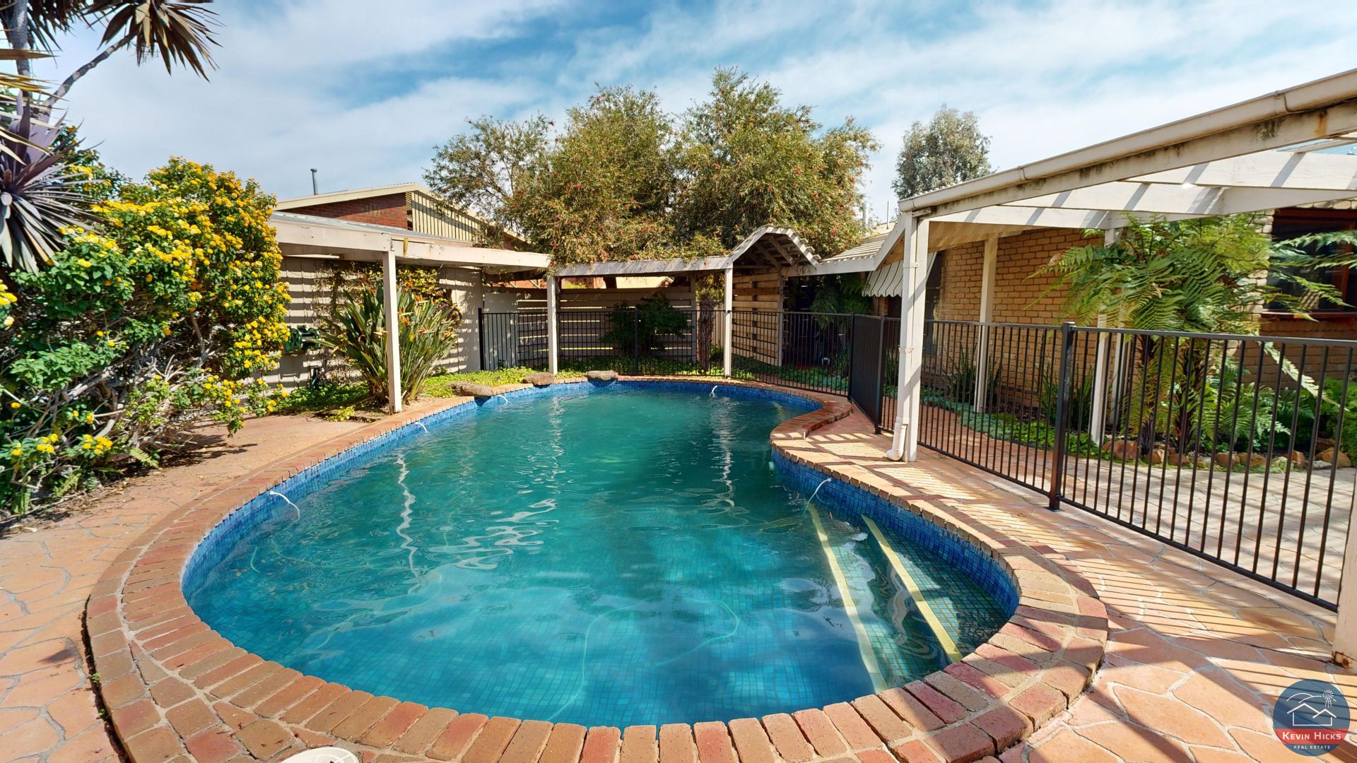 2 Thomas Court, Shepparton VIC 3630 | Domain