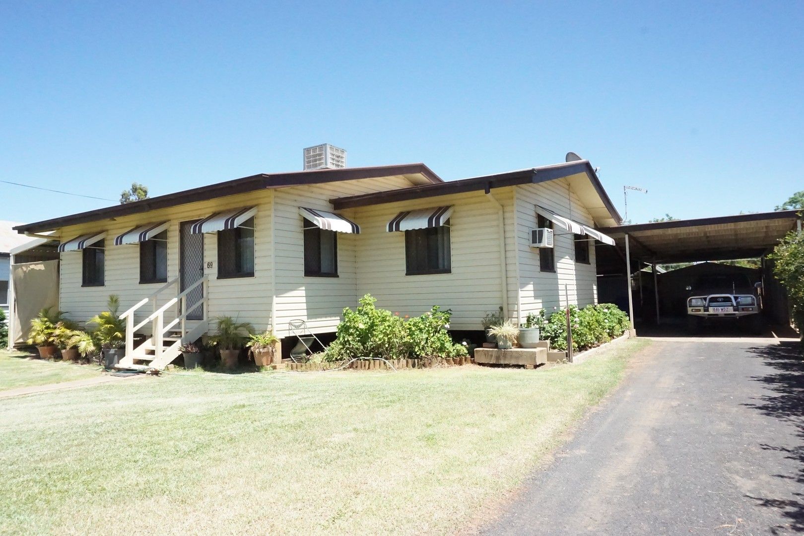 69 Victoria Street, St George QLD 4487 | Domain