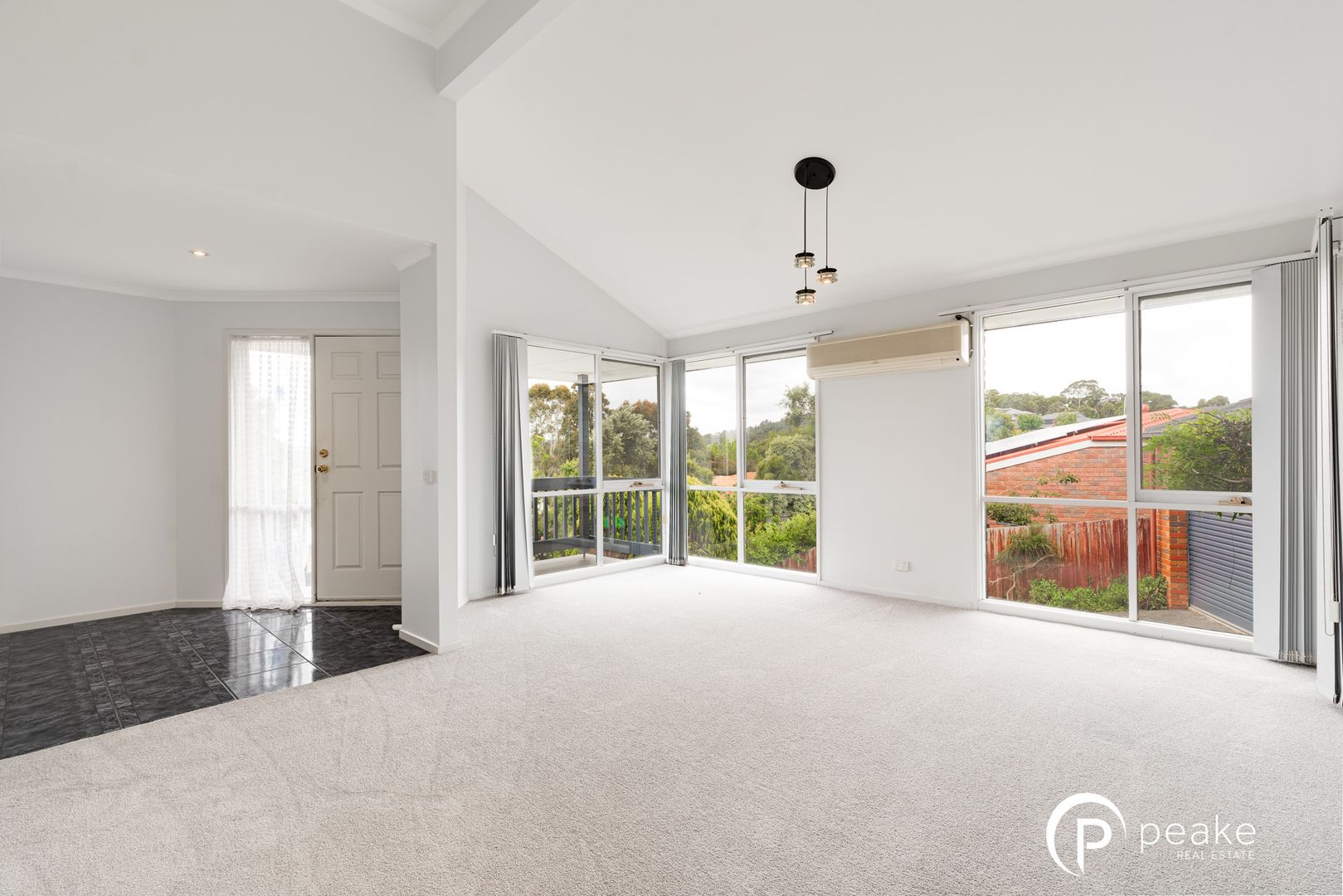 29 Amelia Close, Beaconsfield VIC 3807 - House For Rent | Domain