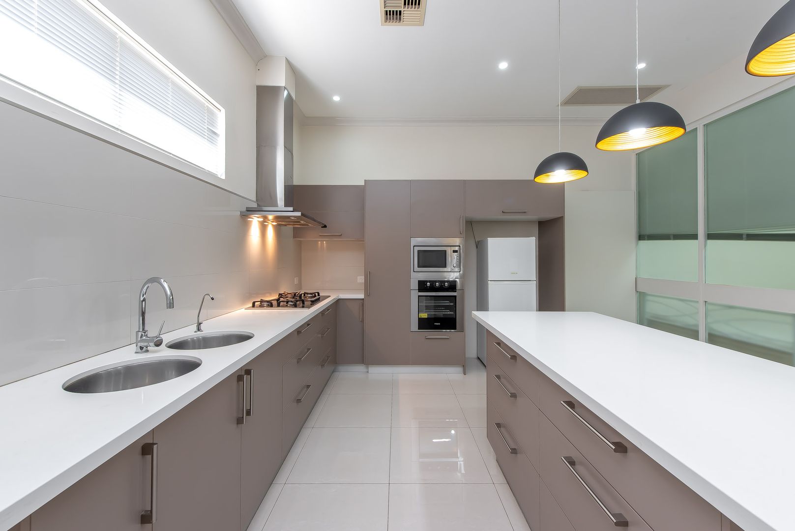 REAR/1 Colombo Street, Victoria Park WA 6100 - Semi-detached For Rent ...
