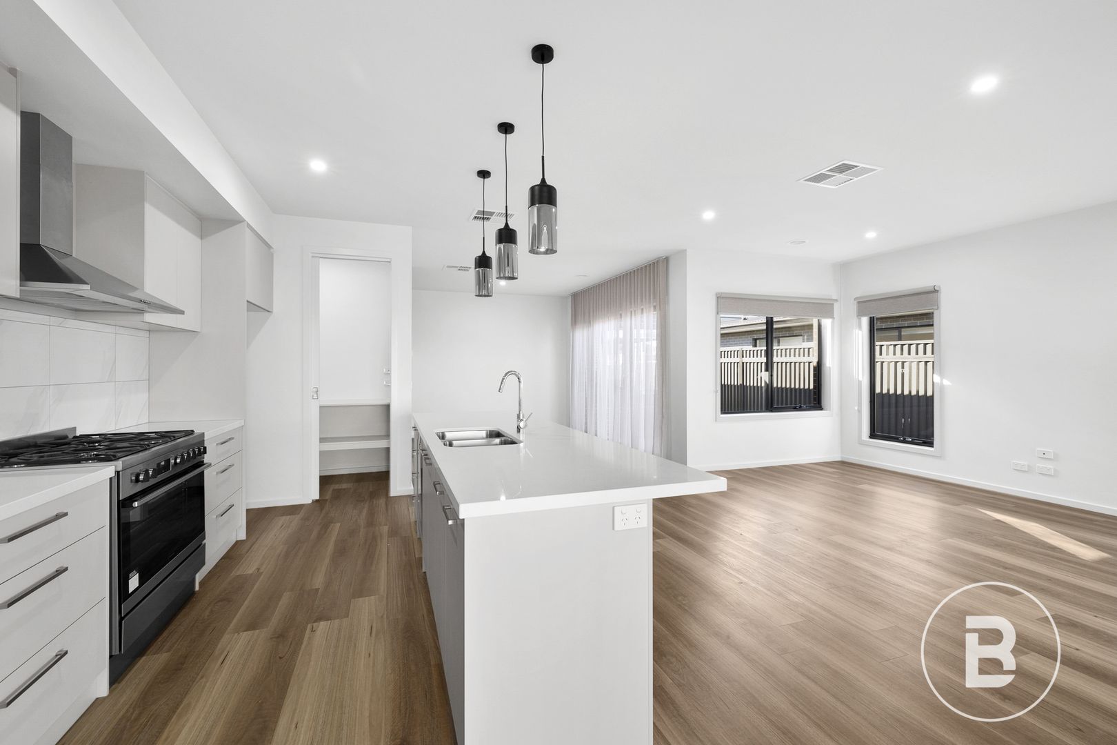 27 Moore Way, Lucas VIC 3350 - House For Rent | Domain