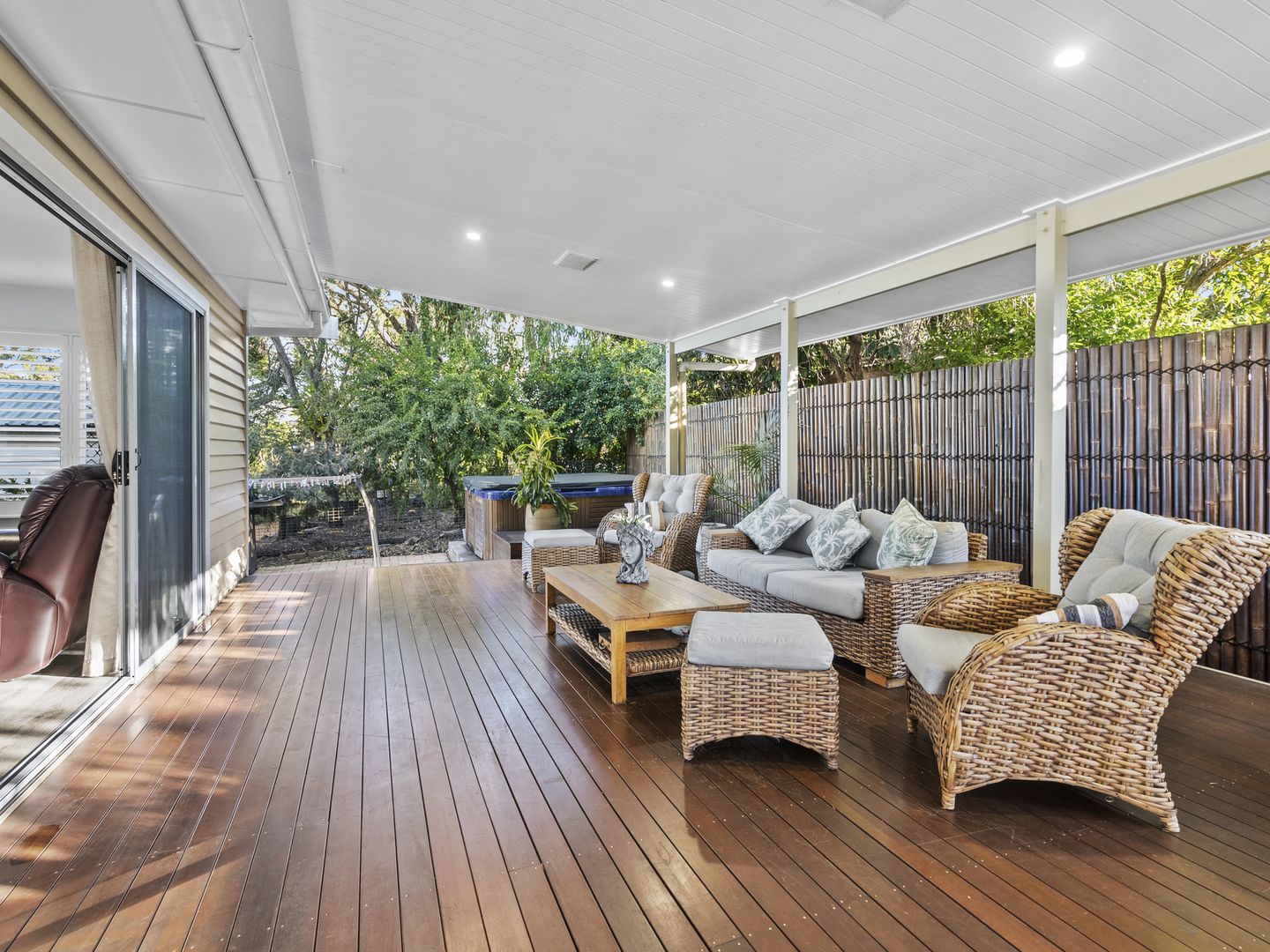 27 Empire Avenue, Manly West QLD 4179 | Domain