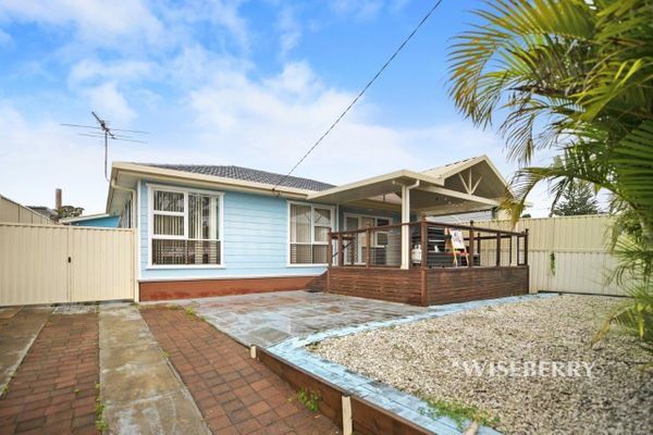 31 Spencer Rd, Mannering Park NSW 2259 - House For Rent | Domain