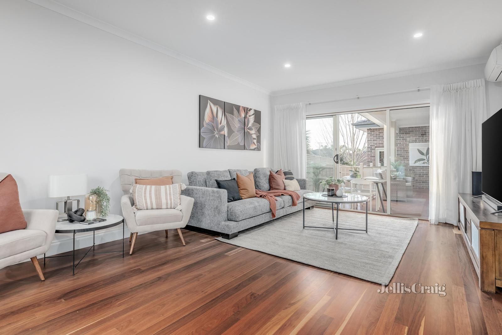 1/1 Woolert Street, Ashwood VIC 3147 | Domain