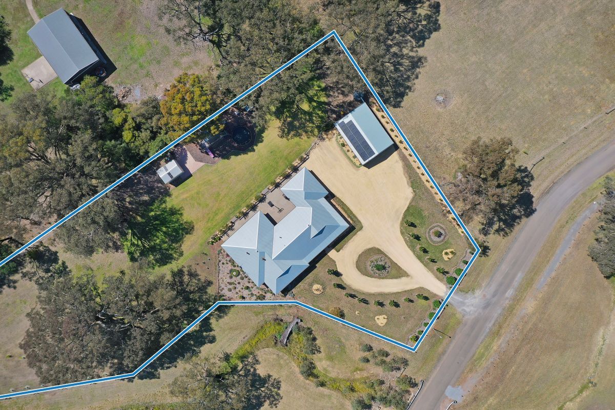 24 Maddison View, Hamilton VIC 3300 | Domain