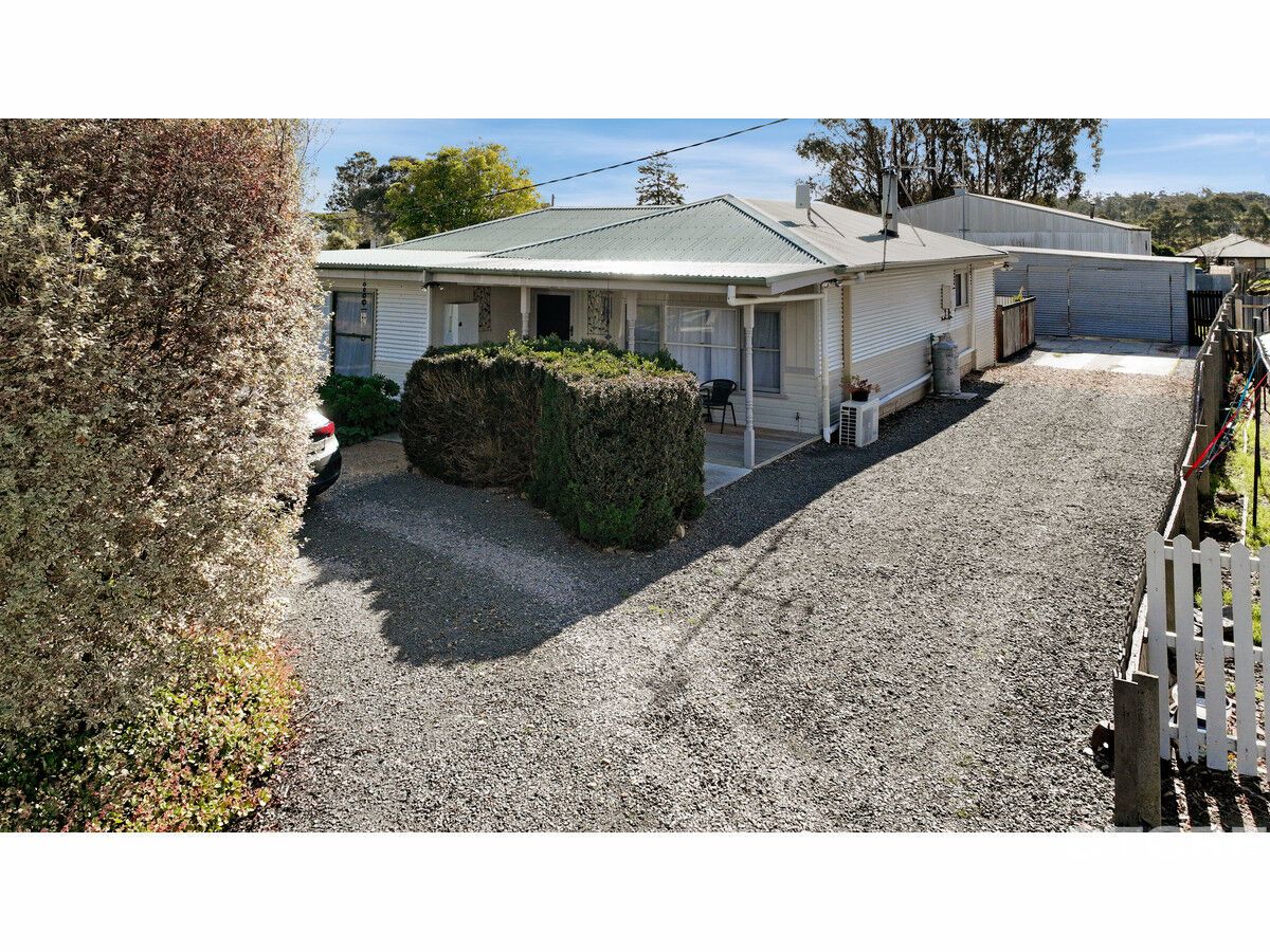 53 Evans Street, Orbost VIC 3888 - House For Rent - $550 | Domain
