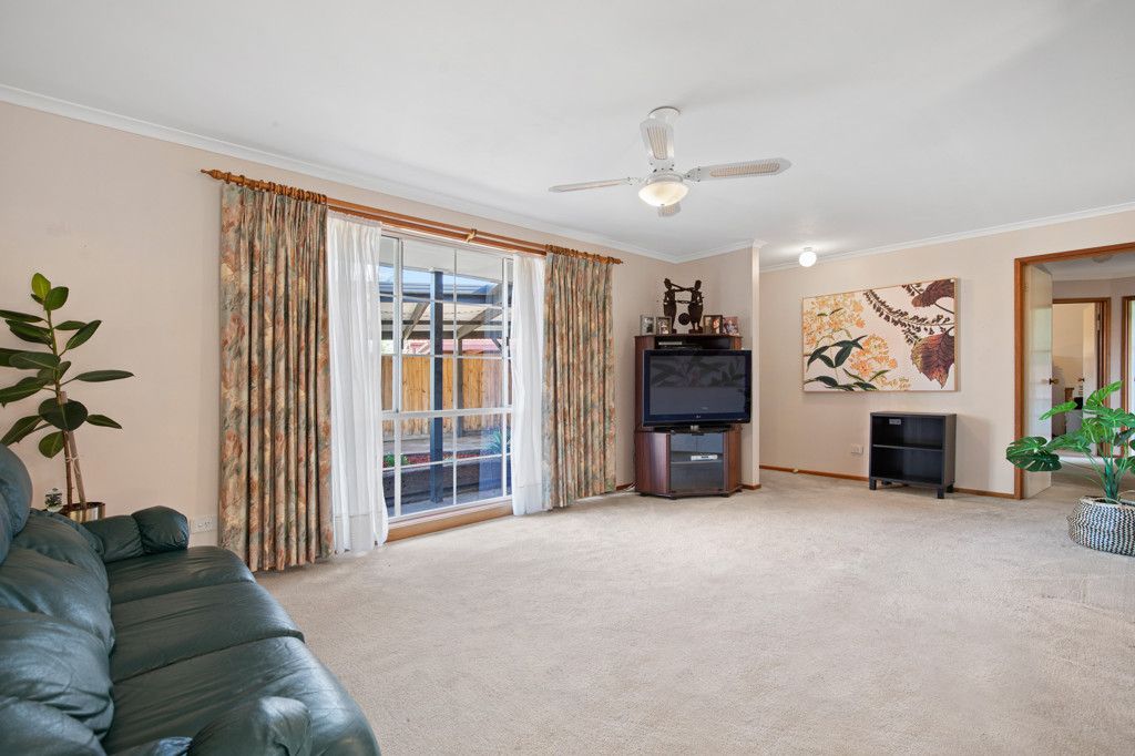 8 Woorite Place, Wyndham Vale VIC 3024 - House For Rent - $450 | Domain