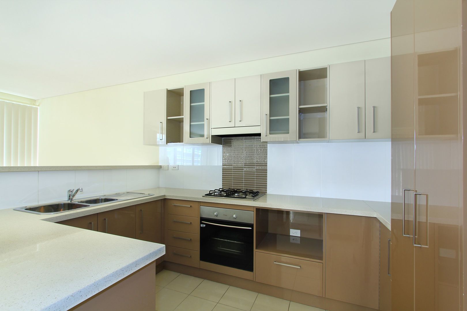 11/162-164 Corrimal Street, Wollongong NSW 2500 - Apartment For Rent ...